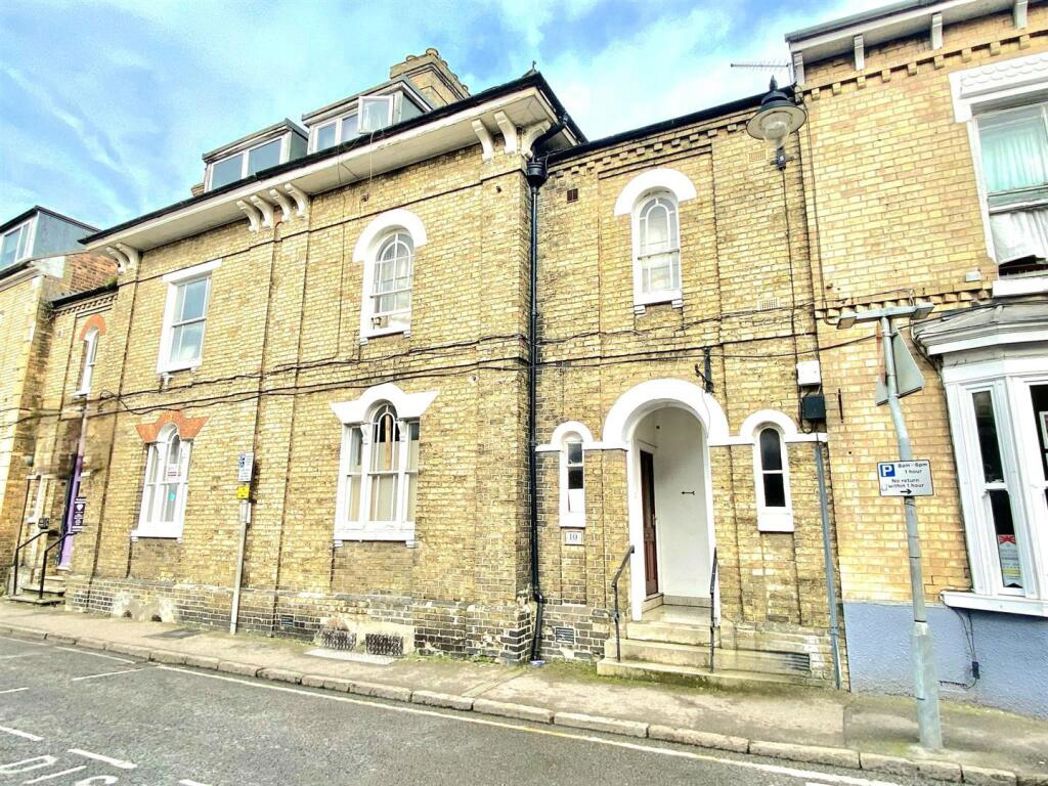 The Crescent, Spalding, Lincolnshire, PE11 1AE | Auction Property ...